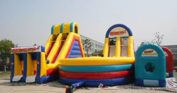 Why are inflatables so popular in Canada？